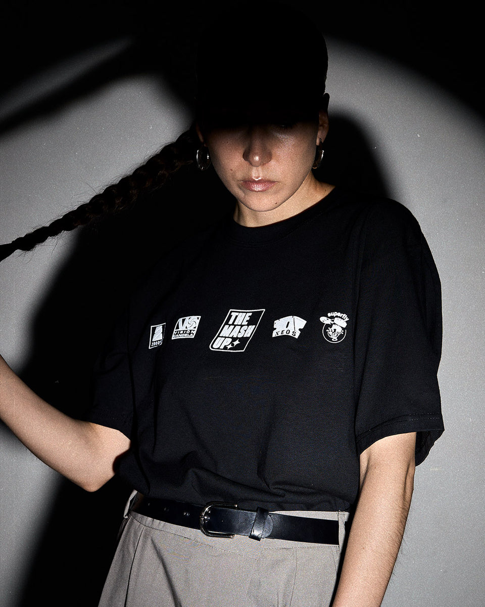 00 BLACK TEE THE MASH-UP – Super Fly Corp